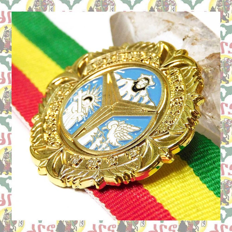 Holy Trinity Medal drs 2D/3D Pins Badge rasta Reggae - Etsy