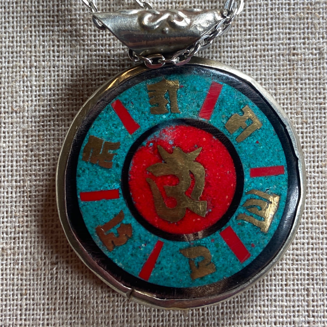 P4/7- Hindu Om Mani Padme Hug,necklace Pendant of Monkey Symbol Back ...