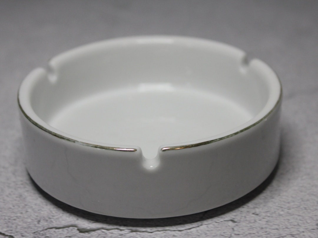 Vintage Ashtray, Round Ceramic With Gold Trim Ashtray 3 Slots Porcelain ...