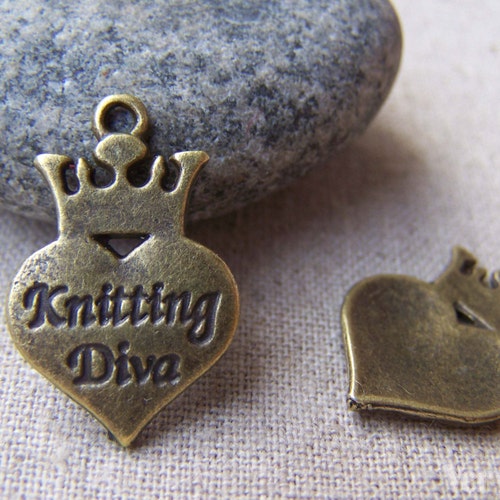 20 Pcs of Antique Bronze Skeleton Key Heart Key Charms 9x21mm | Etsy