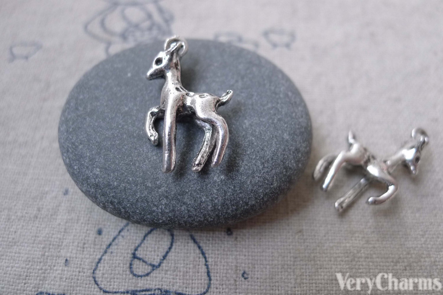 20 Pcs of Antique Silver 3D Deer Charms 13x20mm A7566 - Etsy