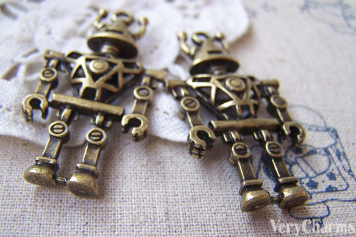 4 Pcs of Antique Bronze Filigree 3D Robot Charms Pendants - Etsy