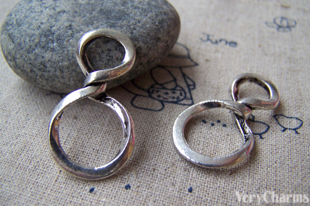 10 Pcs of Antique Silver Twisted Figure 8 Connectors Charms 16x31mm ...