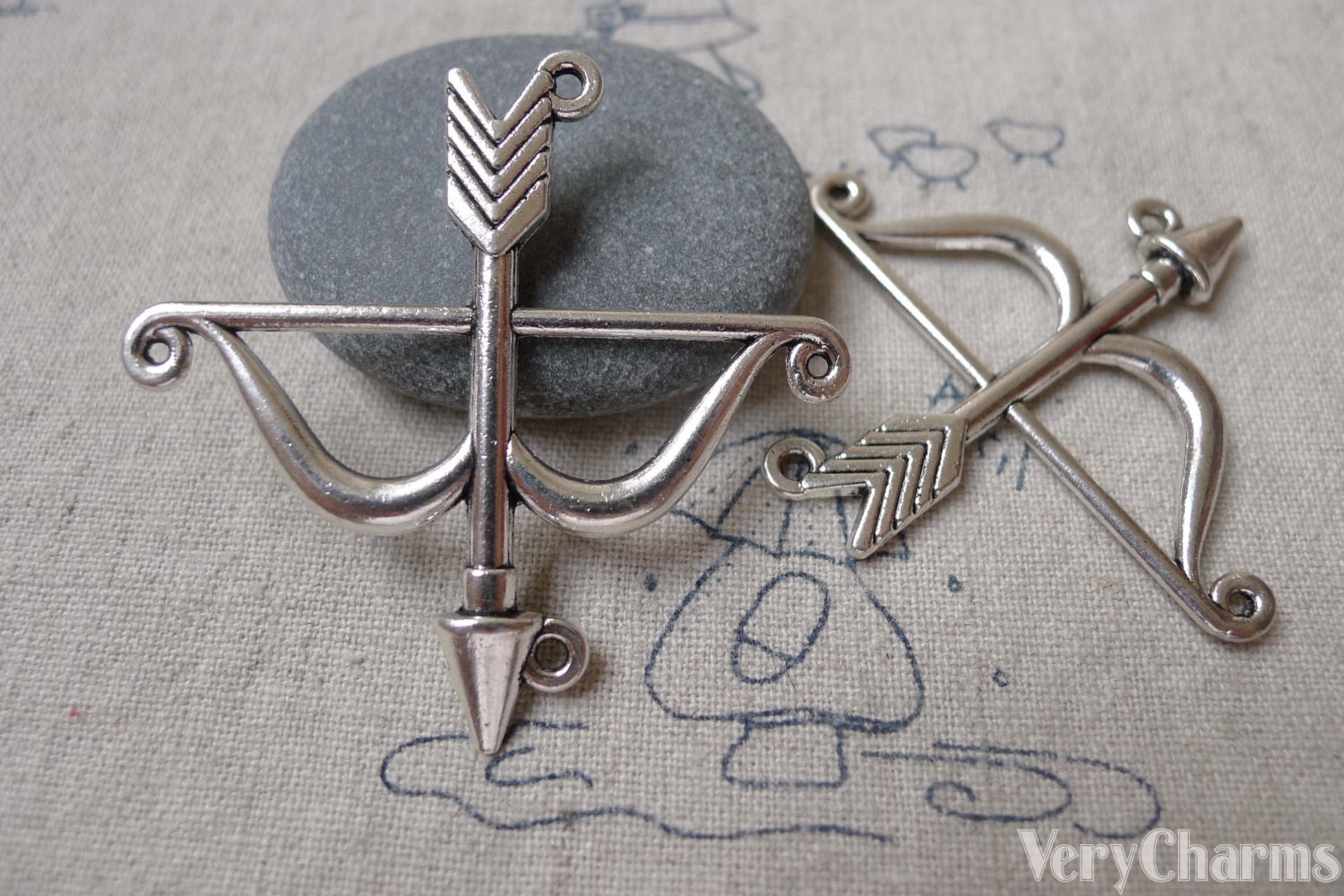 10 Pcs of Antique Silver Bow and Arrow Connectors Charms Pendants ...