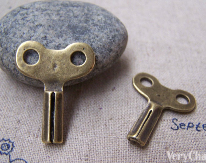 20 Pcs of Antique Silver Skeleton Key Heart Key Charms 9x21mm | Etsy