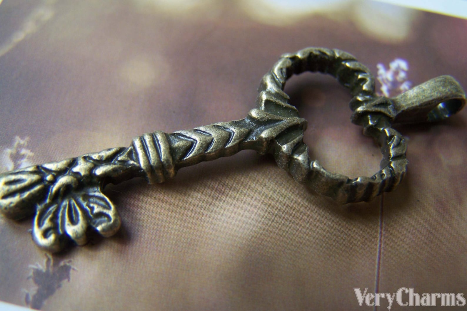 10 Pcs of Antique Bronze Lovely Key Pendants Charms 18x52mm - Etsy