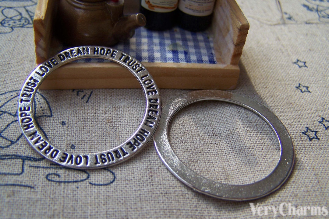 10 Pcs of Antique Silver Textured Round Circle Ring Charms 35mm A1355 ...