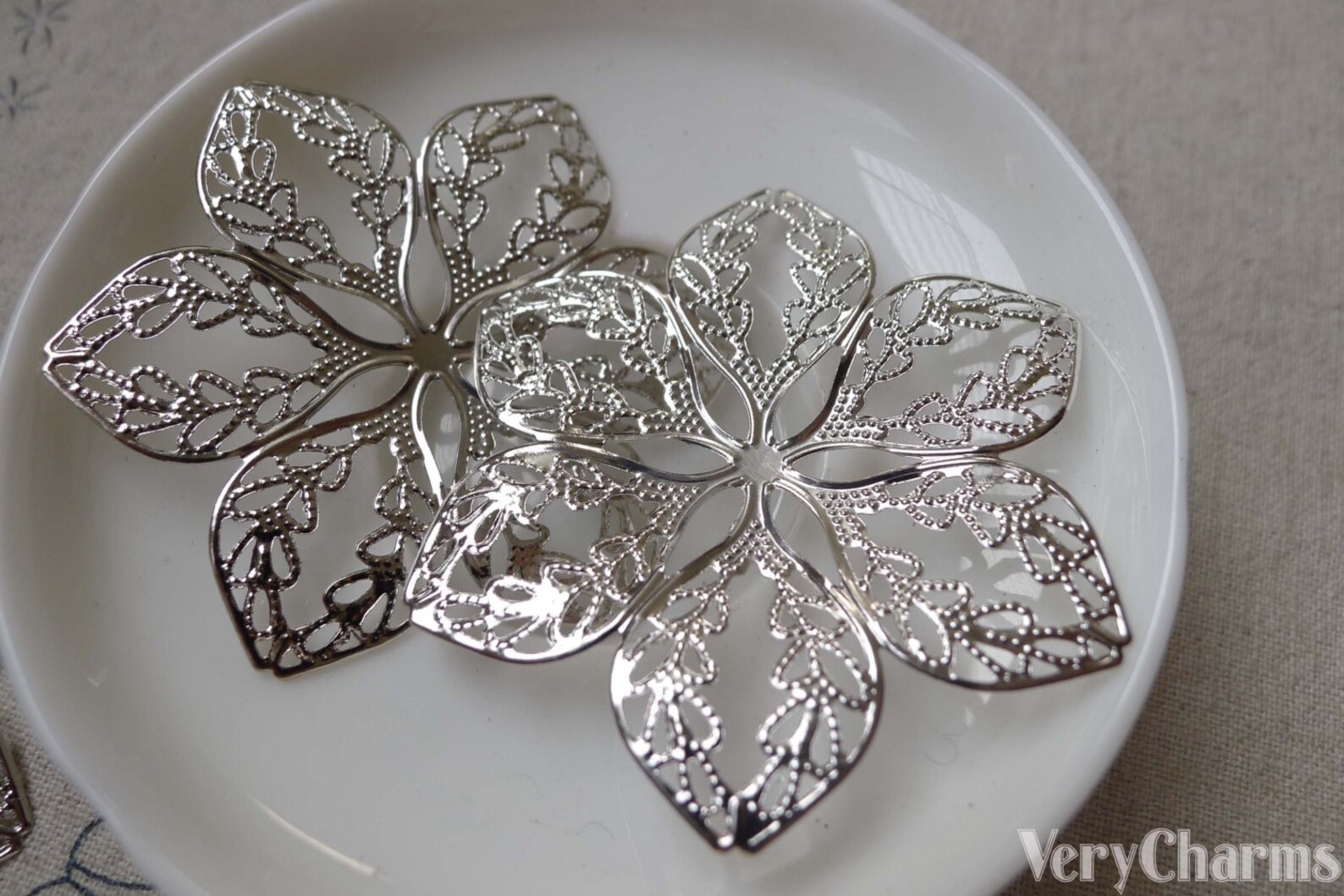 20 Pcs of Platinum White Gold Tone Filigree Huge Flower - Etsy