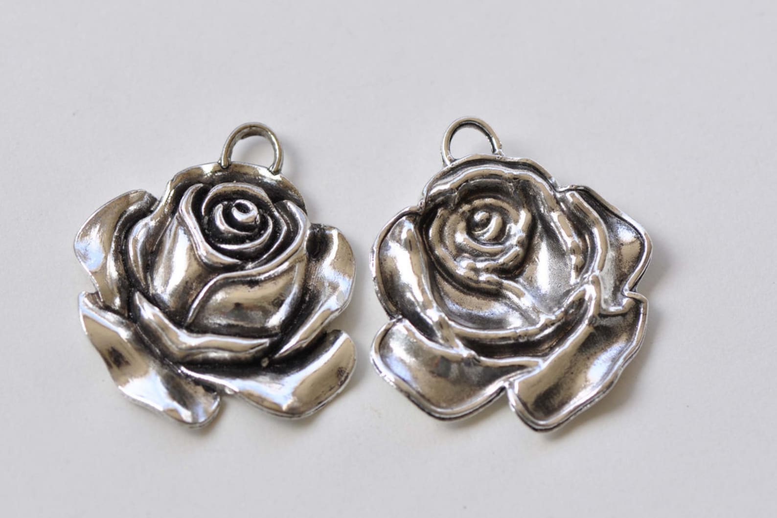 4 Pcs Antique Silver Rose Flower Charm Pendants 32x35mm A8795 - Etsy