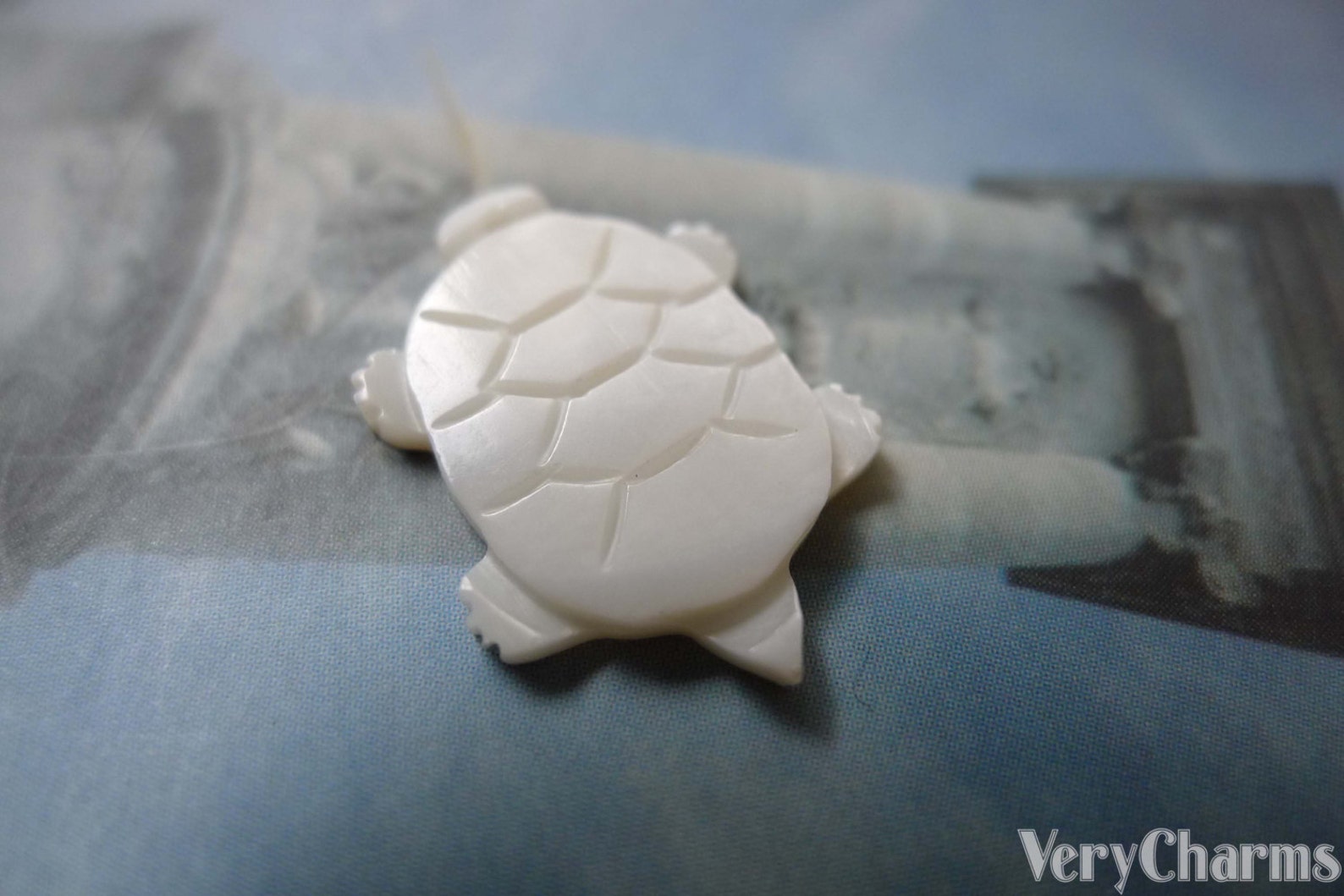 Mother of Pearl Turtle Charm Pendants 13x19mm Set of 6 A6335 - Etsy
