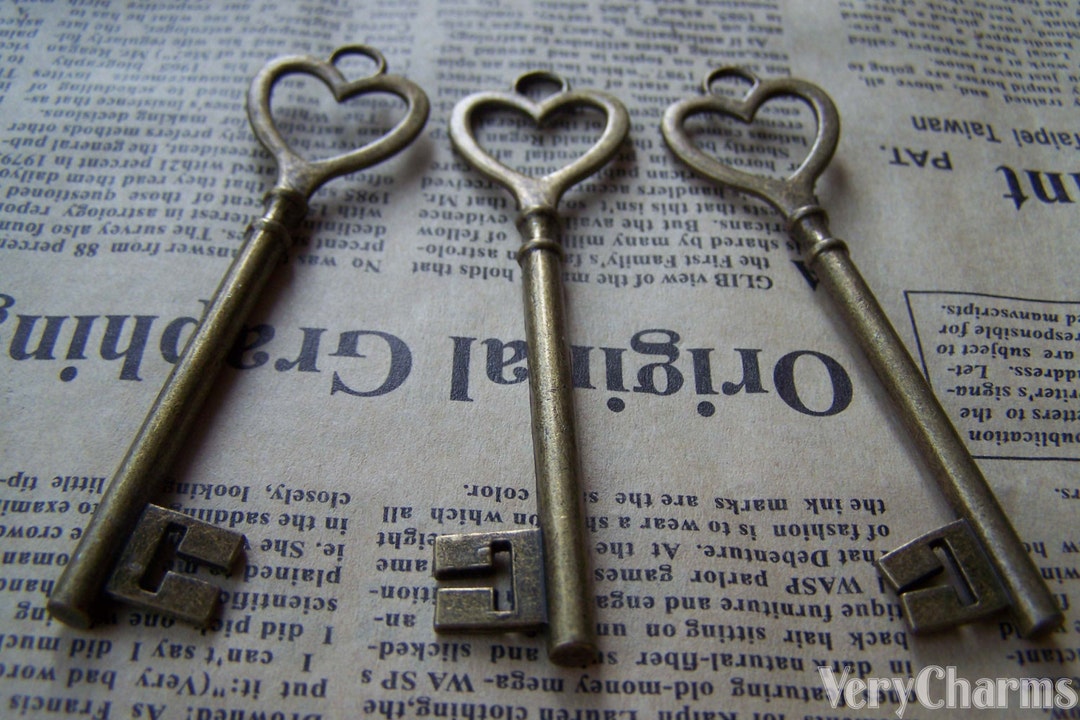 Heart Key Pendants Antique Bronze Skeleton Key Charms Large Size ...