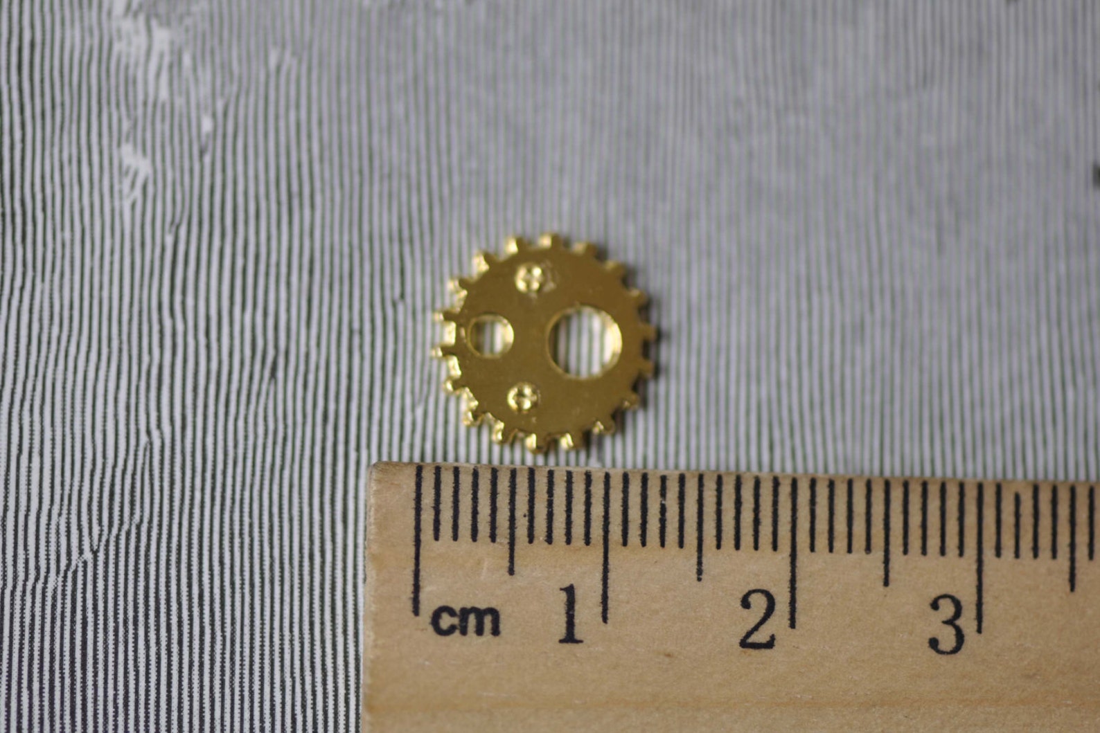 Tiny Gold Gears Charms Small Watch Wheels 12mm Set of 20 A7952 - Etsy