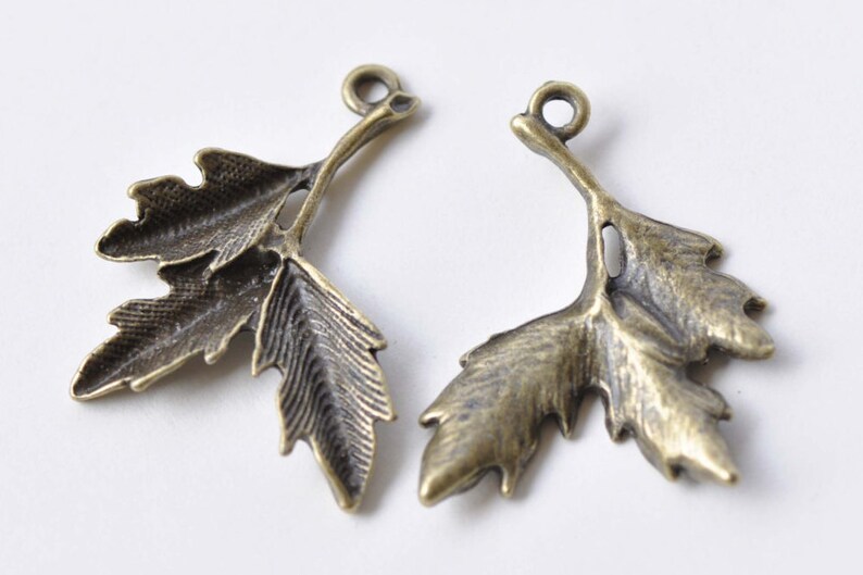 10 Pcs Antique Bronze Three Leaf Branch Charms 27x35mm A8653 - Etsy