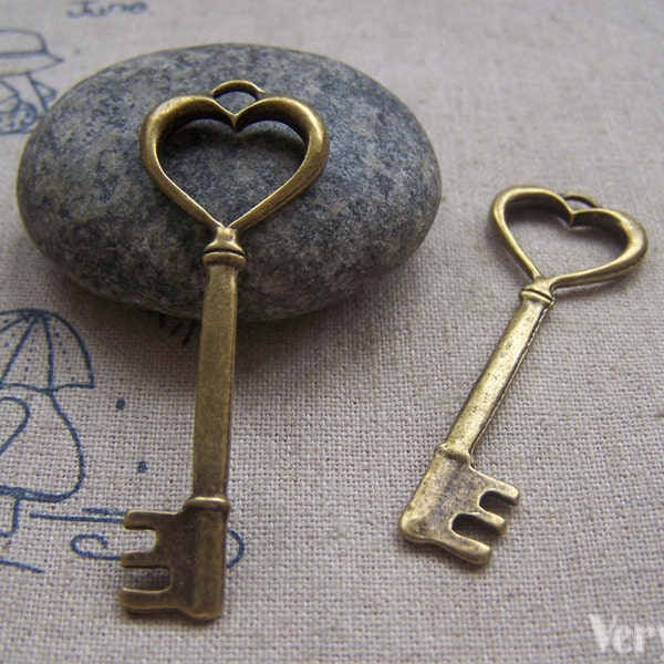 Heart Key Pendant - Etsy