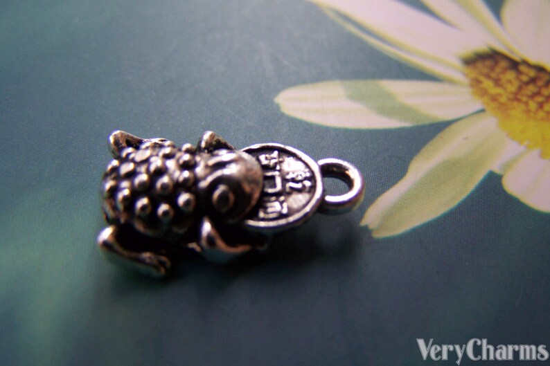 Antique Silver Lucky Money Toad Frog Charms 11x17mm Set of 10 | Etsy