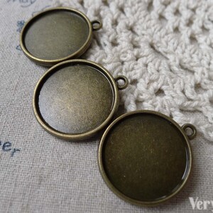 20 Pcs of Antique Bronze Round Base Settings Pendant Double Sided Match ...