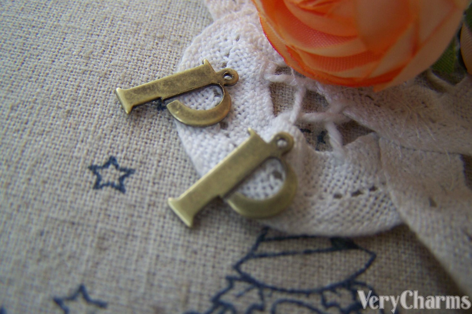 10 pcs of Antique Bronze Brass Alphabet Letter P Charms | Etsy