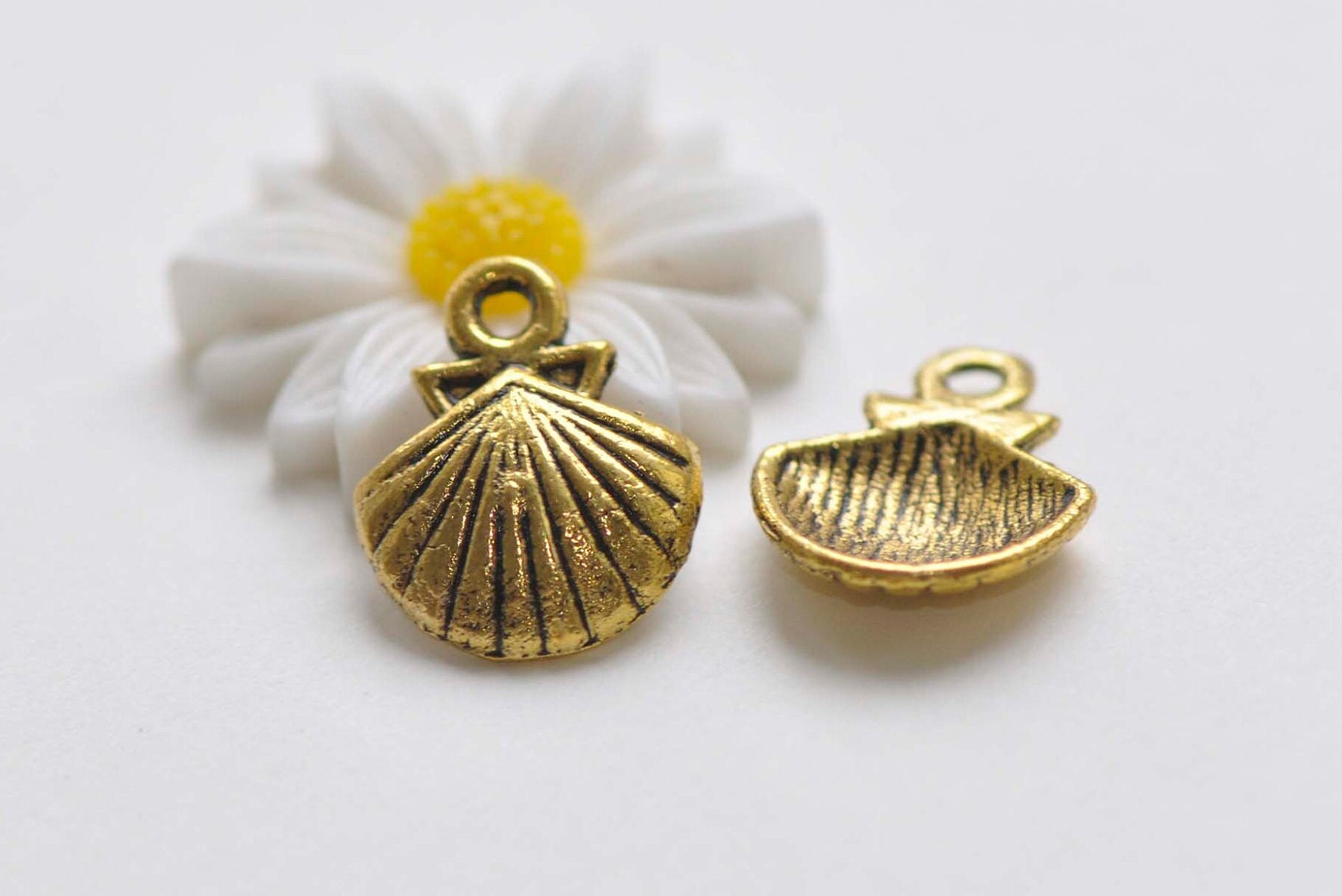 Antique Gold Scallop Sea Shell Charms 11x14mm Set of 20 A1960 - Etsy