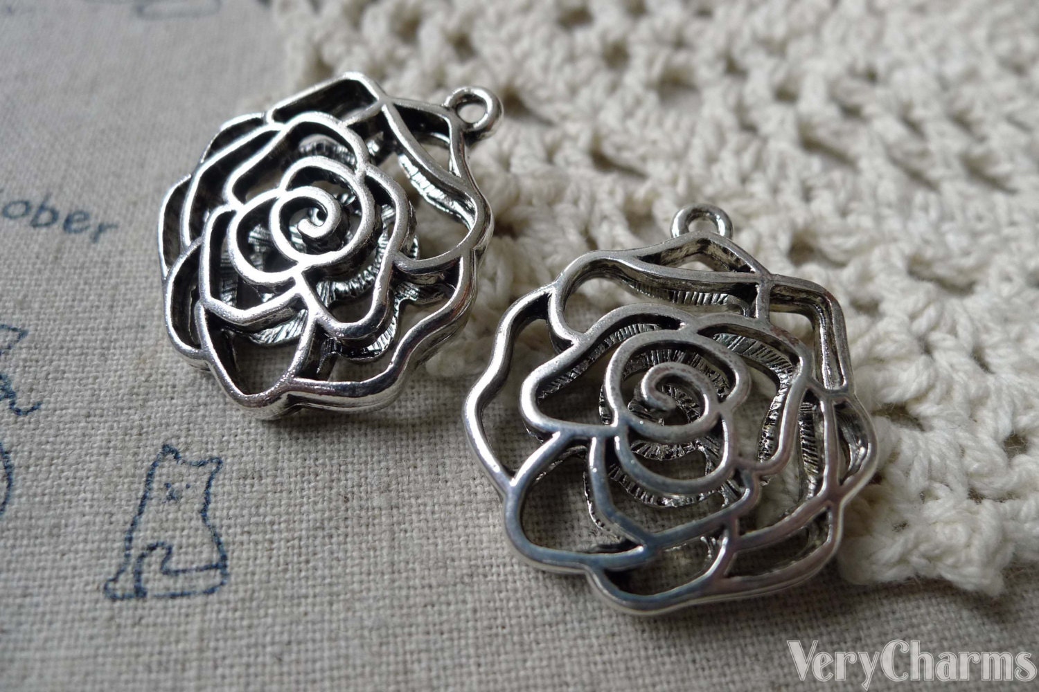 5 Pcs of Antique Silver 3D Filigree Rose Flower Charms - Etsy