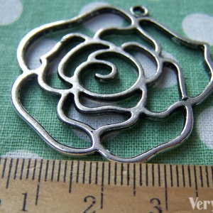 10 Pcs of Antique Silver Filigree Rose Flower Pendants Charms 40mm ...