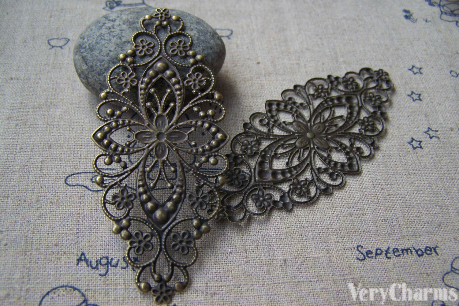 20 Pcs of Antique Bronze Filigree Flower Embellishments - Etsy
