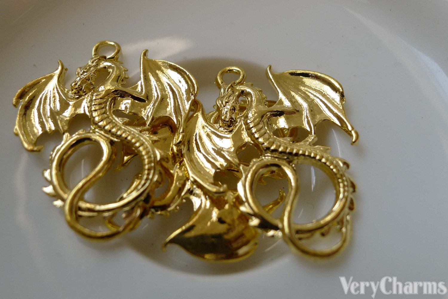 10 Pcs of Gold Tone Flying Dragon Charms Pendant 27x34mm A6314 | Etsy