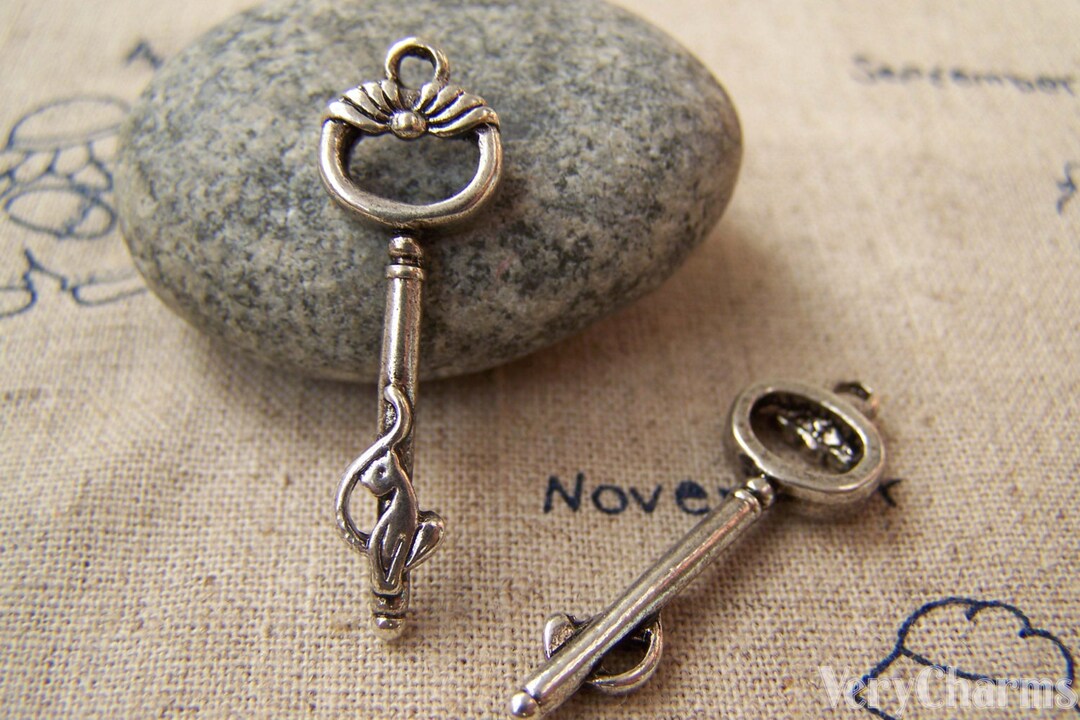 20 Pcs of Antique Silver Skeleton Key Charms 10x35mm A1233 - Etsy