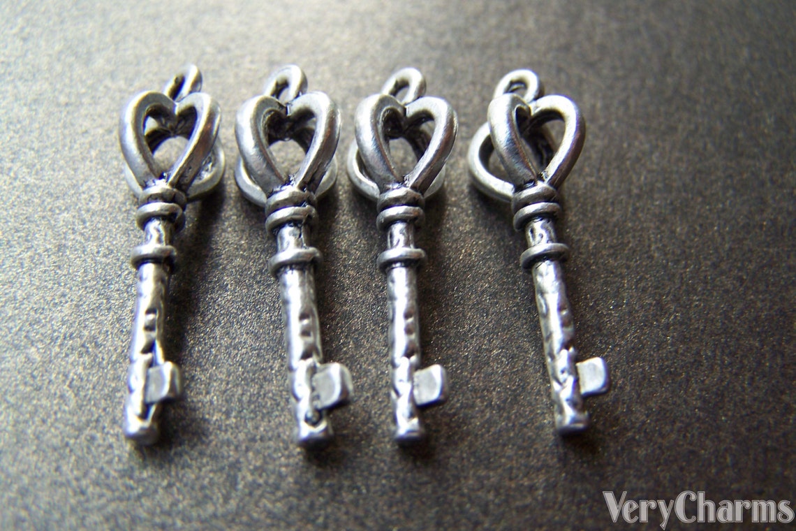 10 Pcs of Antique Silver 3D Crown Key Charms 8.5x25mm A1238 - Etsy