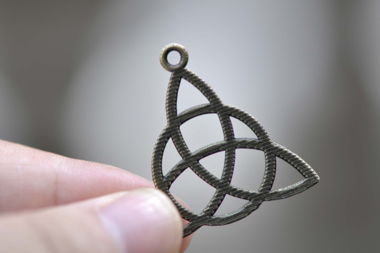 Celtic Knot Charms Antique Bronze Trinity Knot Pendants 30mm - Etsy