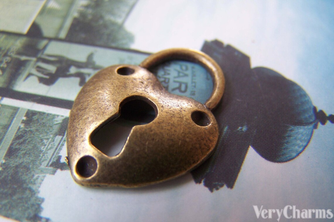 20 Pcs of Antique Bronze Heart Lock Charms 18x24mm A4539 - Etsy