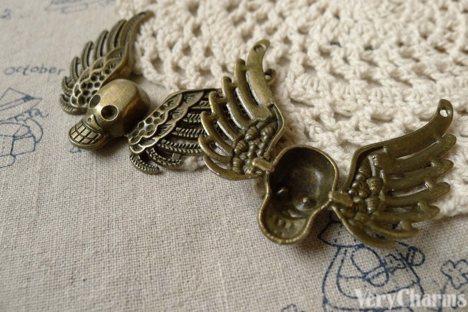SALE 6 pcs of Antique Bronze Skull Wings Connectors Pendants | Etsy