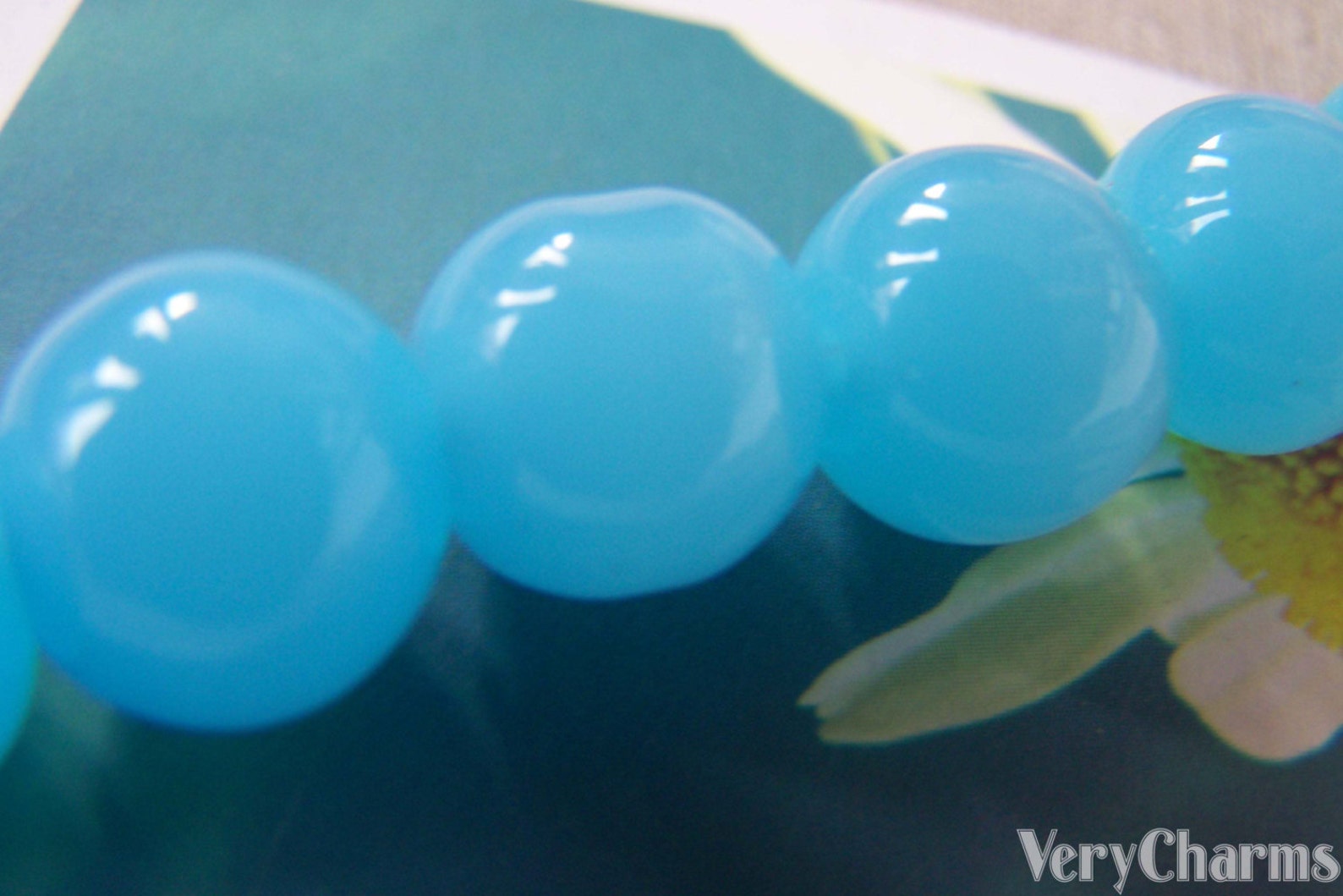 One Strand of Acid Blue Crystal Glass Round Beads 28pcs 12mm - Etsy