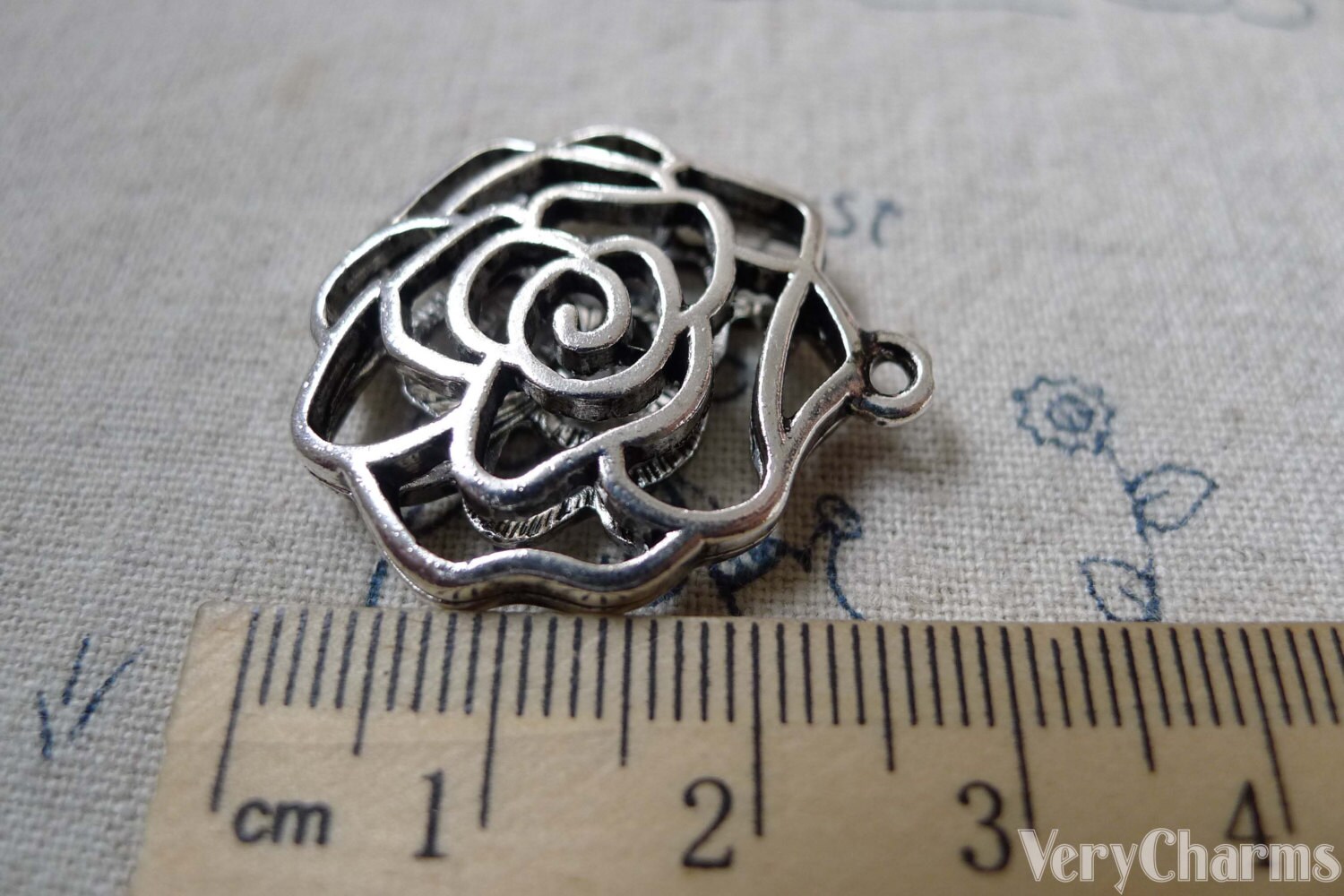 5 Pcs of Antique Silver 3D Filigree Rose Flower Charms - Etsy