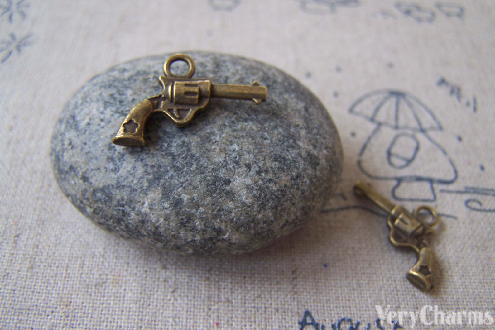 20 Pcs of Antique Bronze Mini Pistol Gun Charms 11x22mm A4262 - Etsy