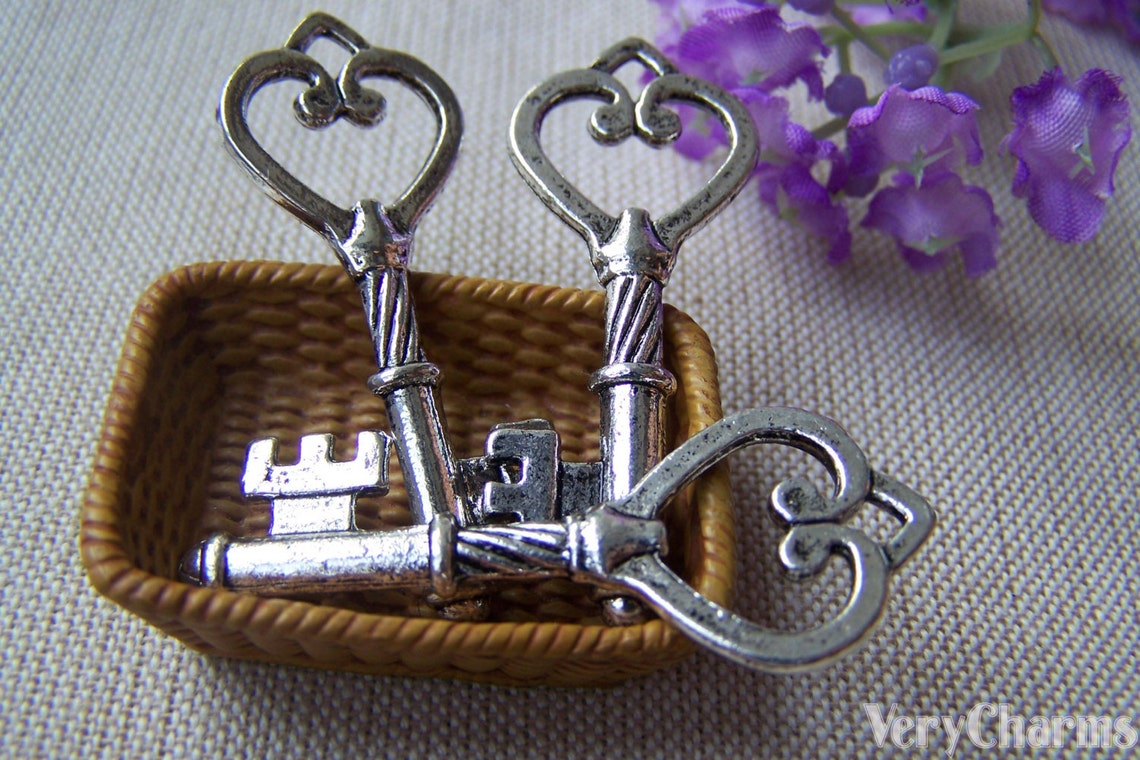 10 Pcs of Antique Silver Skeleton Key Pendants Charms 18x45mm | Etsy