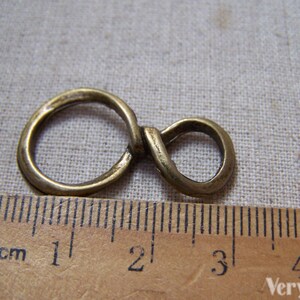 Figure 8 Connectors Antique Bronze Twisted Ring Charms 16x31mm Set of ...