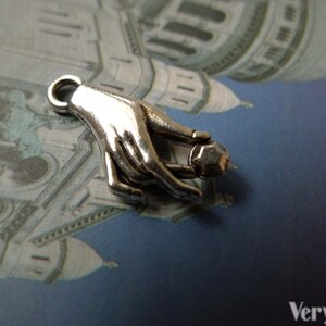 20 Pcs of Antique Silver Diamond Hand Charms Double Sided 8x18mm A6534 ...