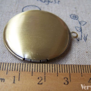 Blank Locket Antique Bronze Round Photo Lockets 32mm Set of 4 Pcs A3561 ...
