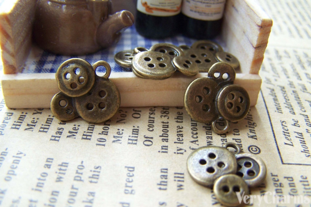 20 Pcs of Antique Bronze Three Button Charms 13x14mm A3337 - Etsy