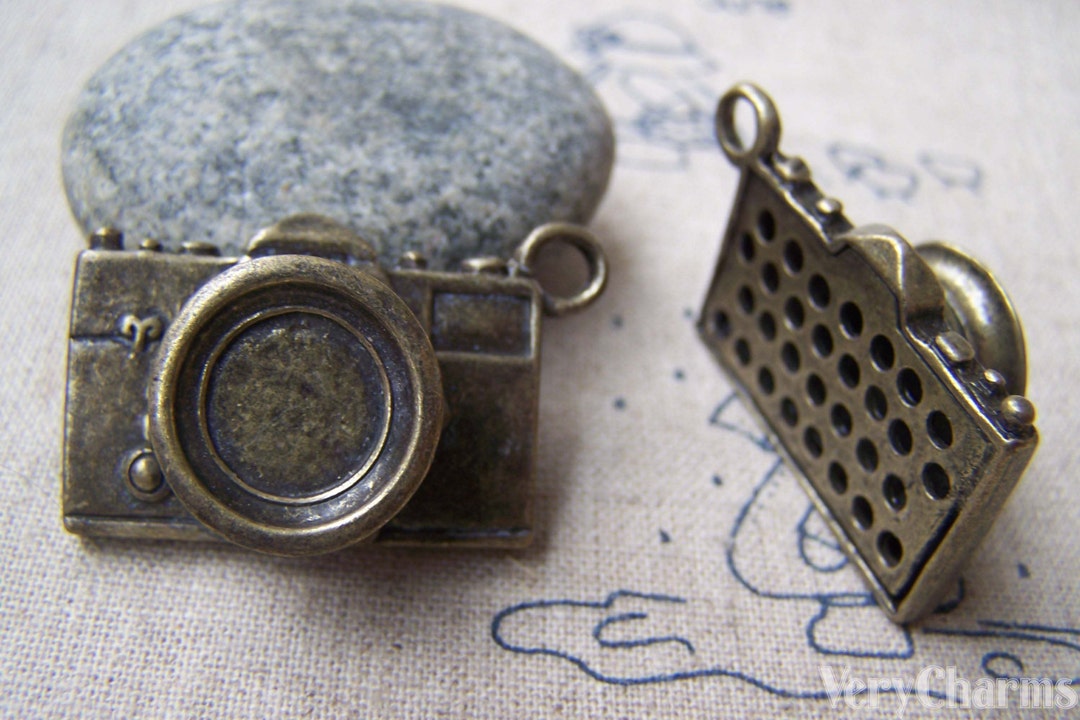 2 Pcs of Antique Bronze 3D Rhinestone Camera Pendants 21x31mm A2849 - Etsy