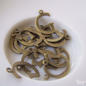 10 Pcs of Antique Bronze Brass Alphabet Letter G Charms 10x15mm A2412 ...