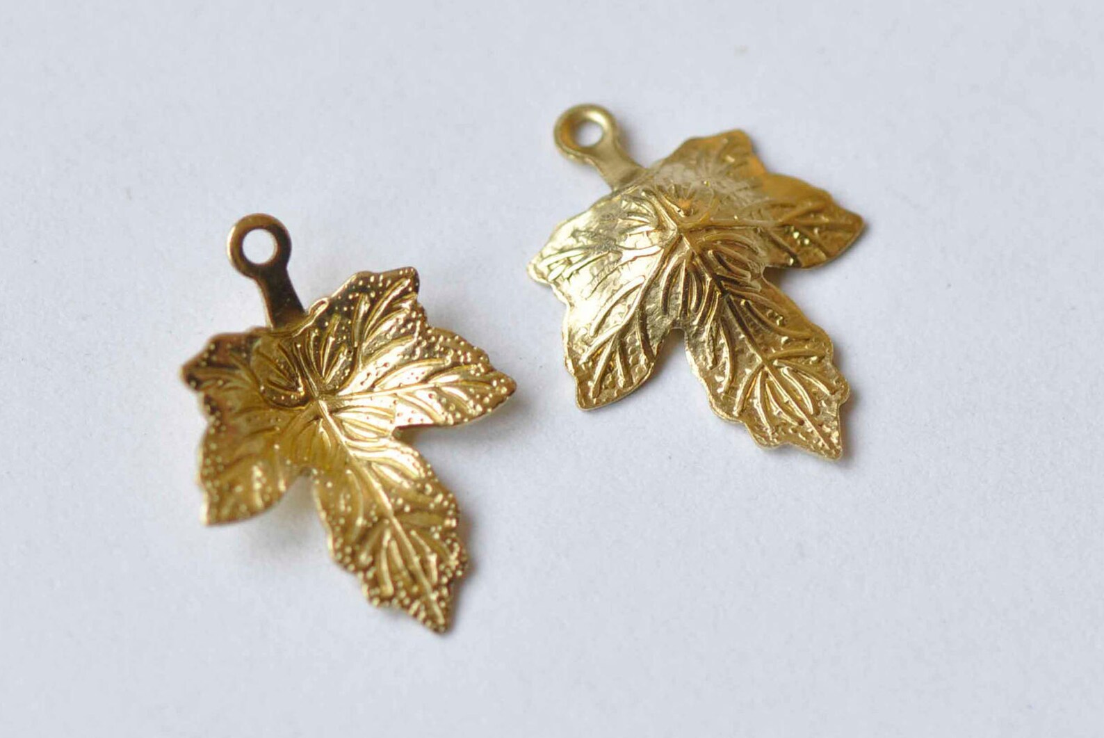 20 Pcs Raw Brass Maple Leaf Stamping Embellishments 11.5x15mm A9048 - Etsy