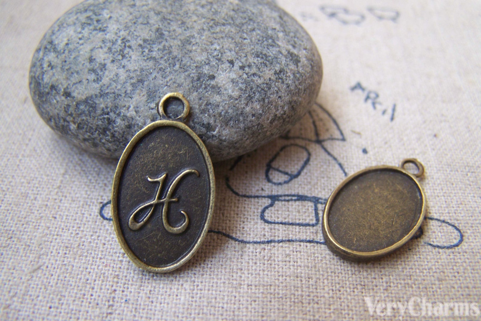 20 Pcs Antique Bronze Initial Letter H Oval Charms 11x16.5mm A3068 - Etsy