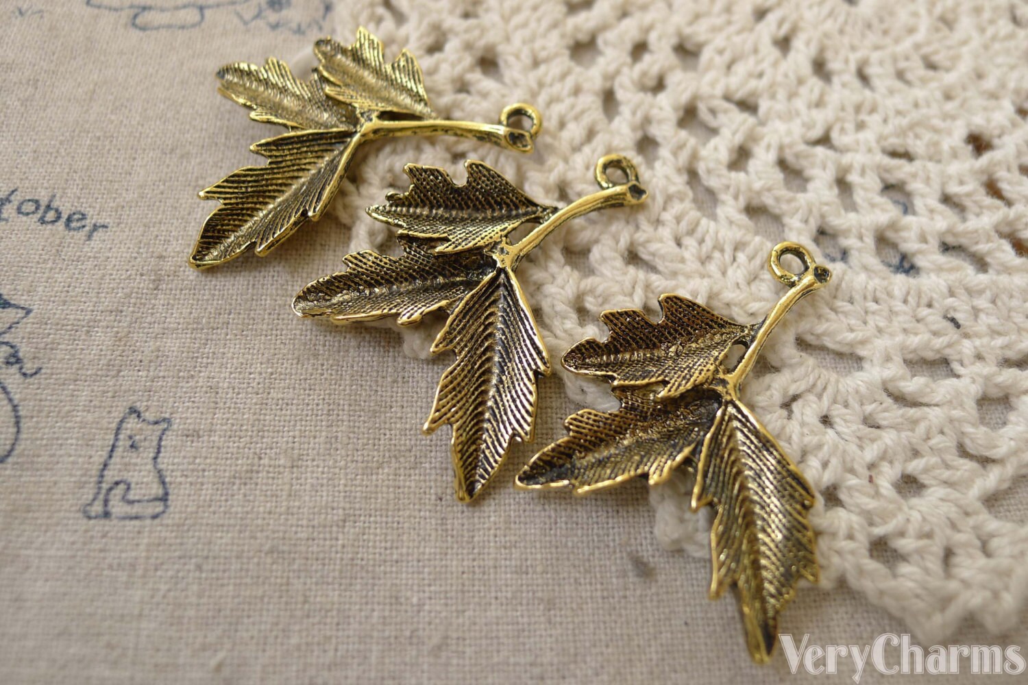 10 Pcs of Antique Gold Three Leaf Branch Charms 27x35mm A7392 | Etsy
