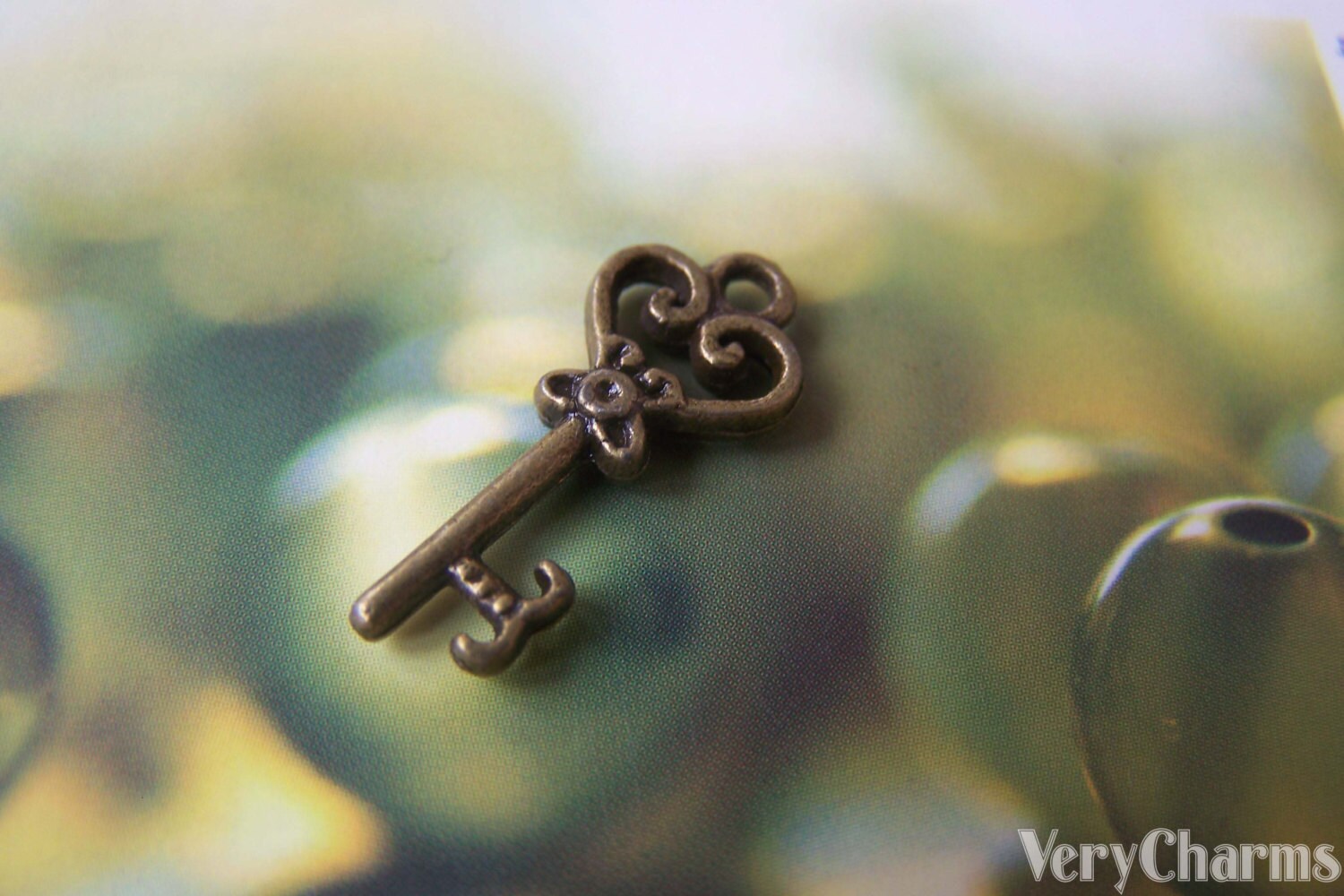 20 Pcs of Antique Bronze Skeleton Key Heart Key Charms 9x21mm - Etsy