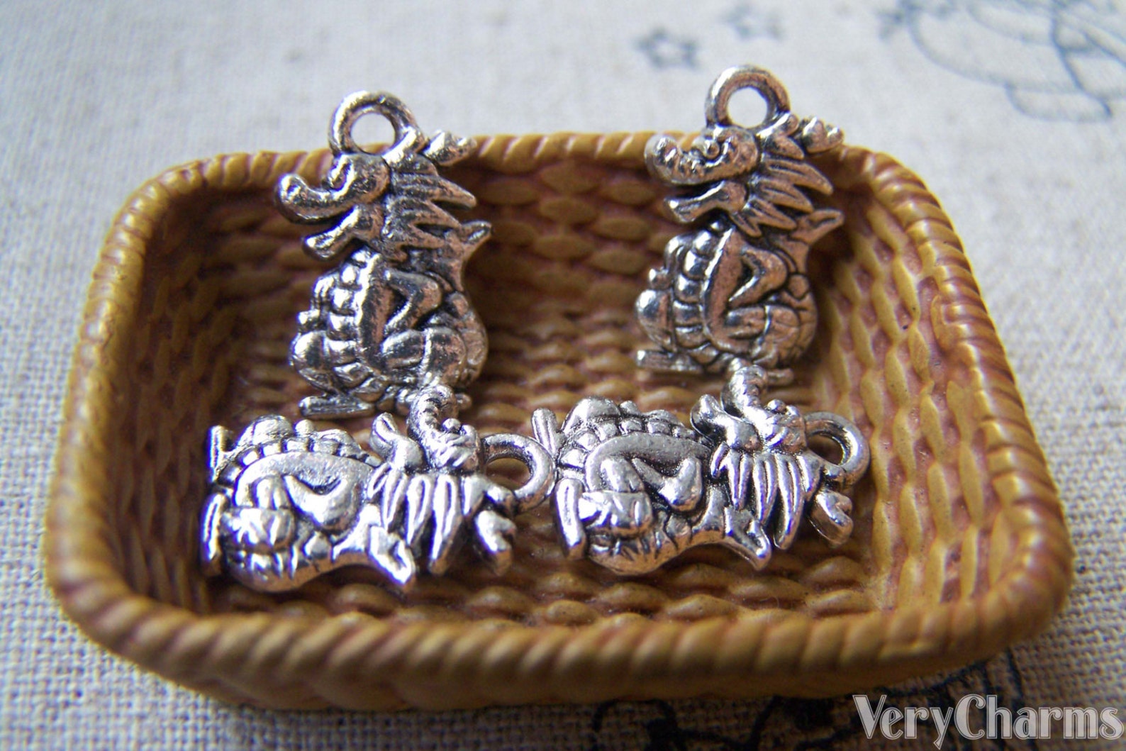 Antique Silver Chinese Dragon Charms 10x15mm Set of 20 A1170 - Etsy