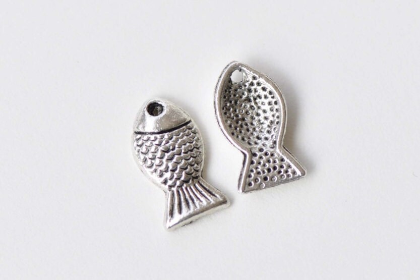 20 Pcs Antique Silver Tiny Fish Charms 7x13mm A8673 - Etsy