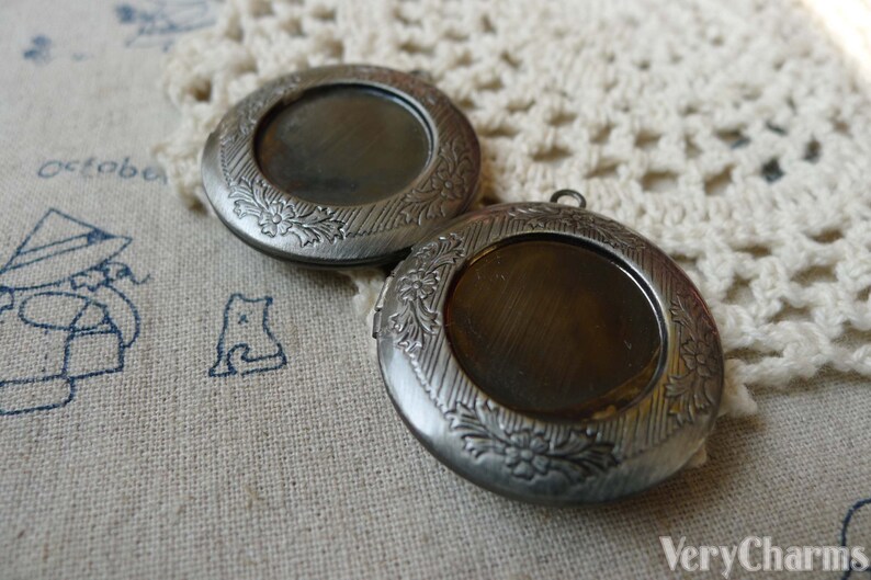 2 Pcs of Antique Silver Finished Brass Round Bezel Photo | Etsy