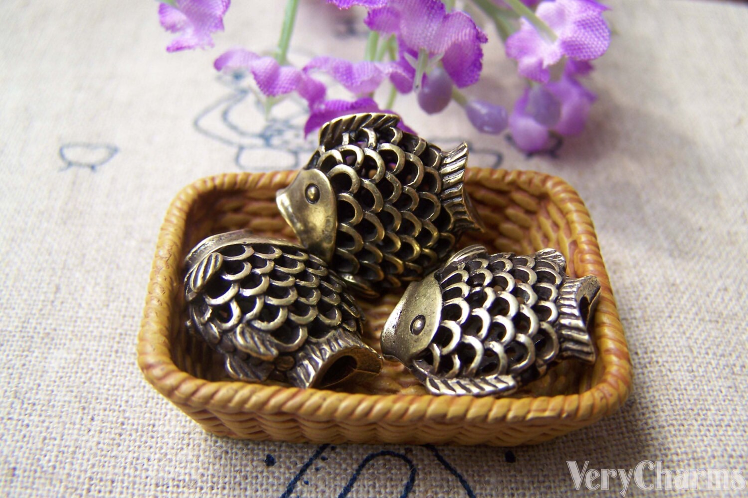 2 Pcs of Antique Bronze Filigree Fish Beads 17x18mm A1805 - Etsy