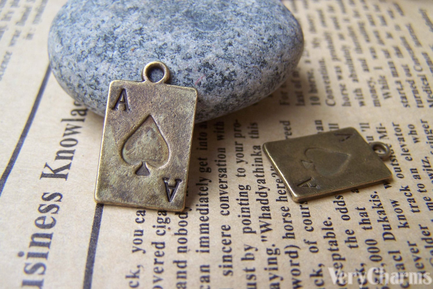 10 Pcs of Antique Bronze Ace of Spade Poker Card Charms 12x21mm A492 - Etsy